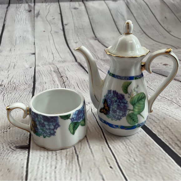 Kitchen | Porcelain Hydrangea Tea Pot Tea Cup With Butterfly And Gold ...